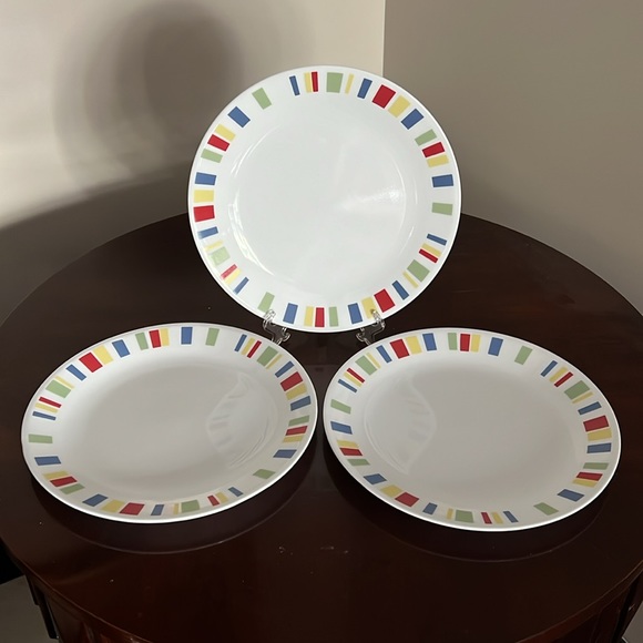 Corelle | Dining | Corelle 3 Multi Color Dinner Plates | Poshmark